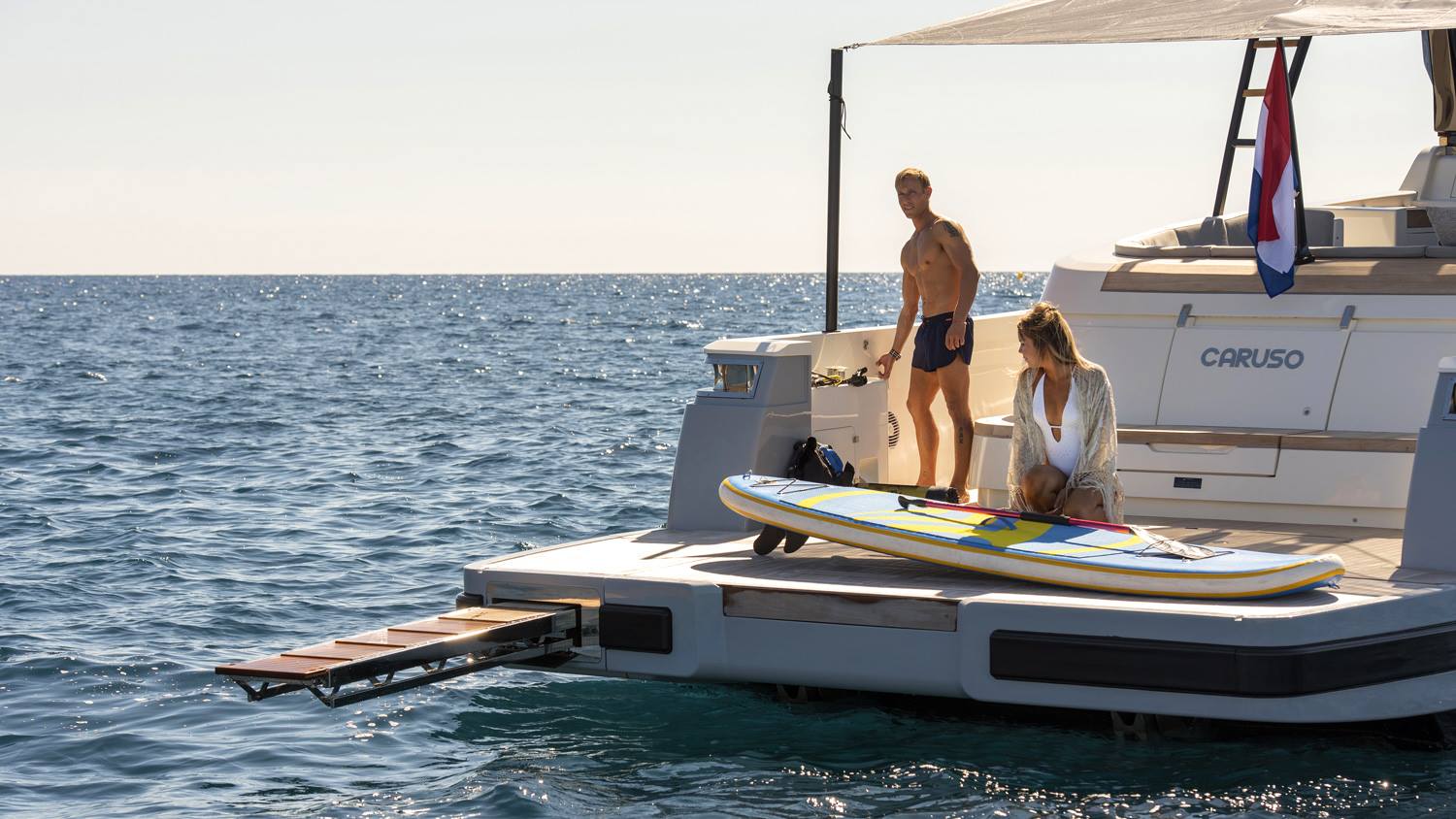 Fineliner 33 Hybrid - Lengers Yachts: Luxus-Yacht Händler Europa